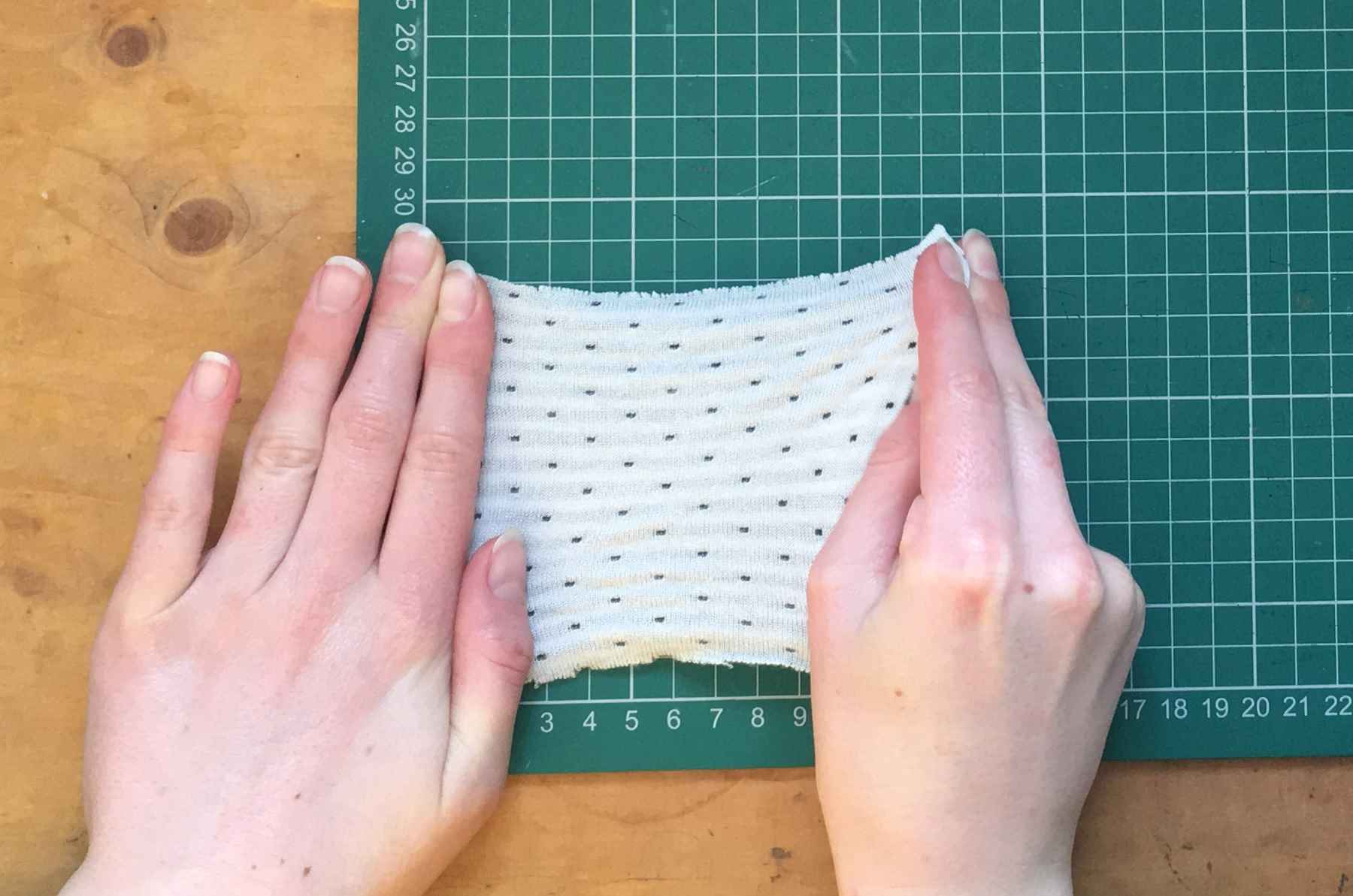 How to determine the stretch percentage of your fabric - Sew Projects